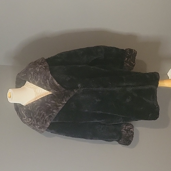 Monteray Fashions | Jackets & Coats | Monterey Fashions Faux Fur Coat ...